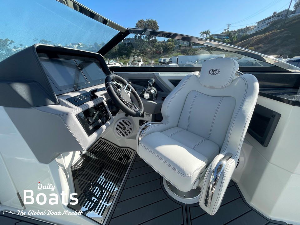 2022 Cobalt R8 Outboard for sale. View price, photos and Buy 2022 ...