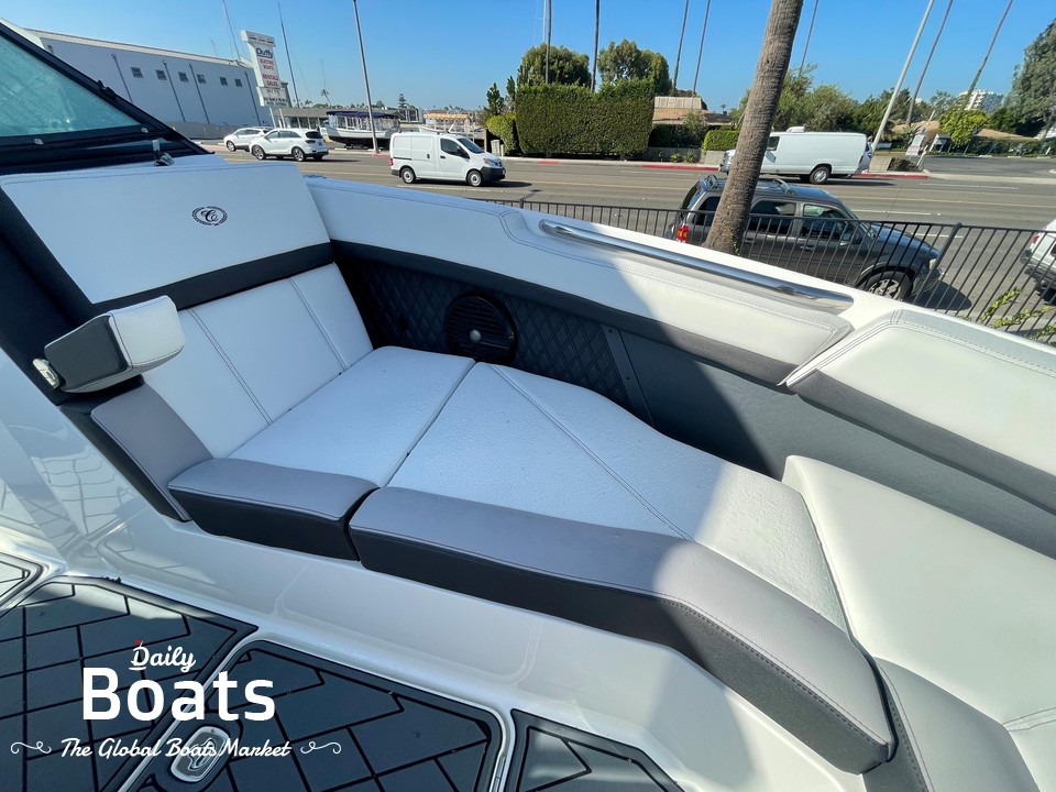 2022 Cobalt R8 Outboard for sale. View price, photos and Buy 2022 ...