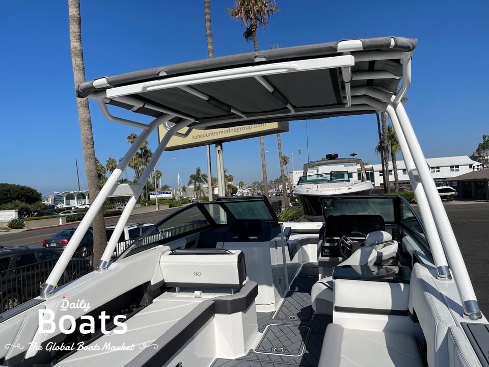 2022 Cobalt R8 Outboard for sale. View price, photos and Buy 2022 ...