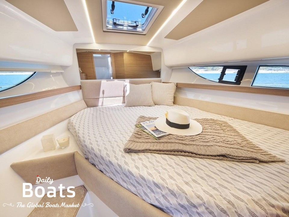 2022 Rodman Spirit 31 Hard Top for sale. View price, photos and Buy ...