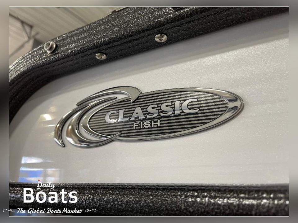 2022 Crest Classic Lx Fish 200 Sf for sale. View price, photos and Buy ...