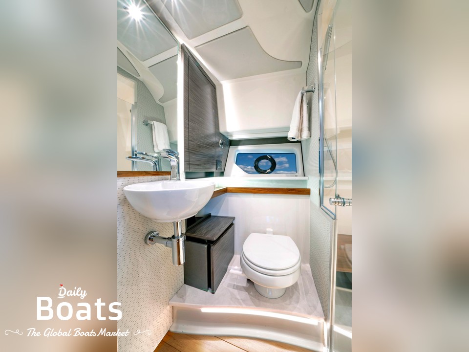 2022 Tiara Yachts 43Le for sale. View price, photos and Buy 2022 Tiara ...