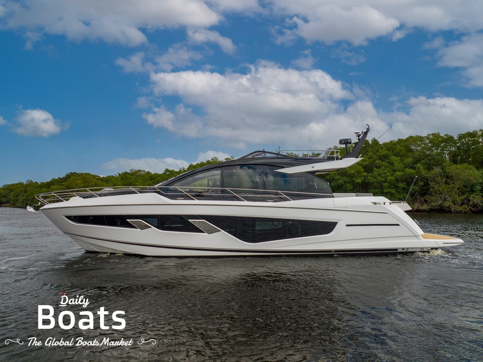 2022 Sunseeker 65 Sport Yacht на продажу. Посмотреть цену, фотографии и ...