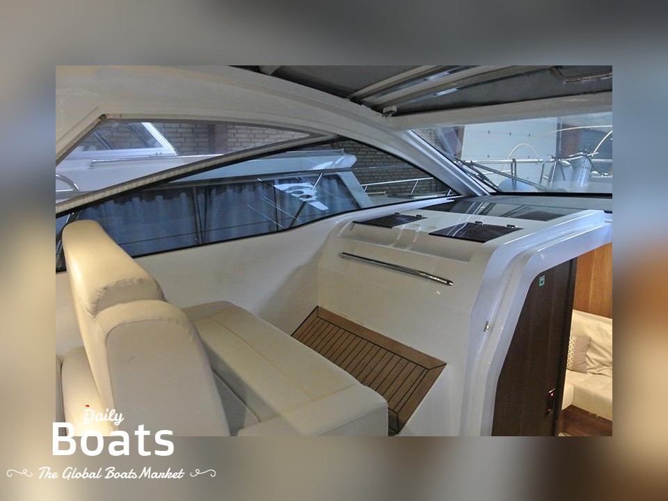 2015 Sealine S330 for sale. View price, photos and Buy 2015 Sealine ...