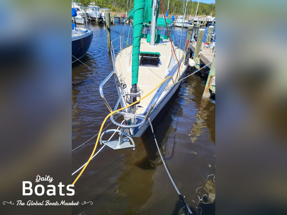 1977 Hunter 33 for sale. View price, photos and Buy 1977 Hunter 33 #317721