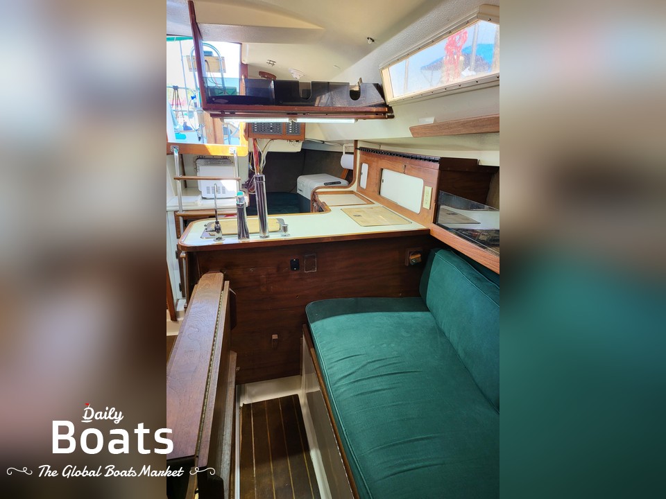 1977 Hunter 33 for sale. View price, photos and Buy 1977 Hunter 33 #317721