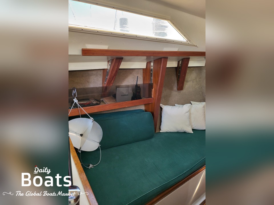 1977 Hunter 33 for sale. View price, photos and Buy 1977 Hunter 33 #317721