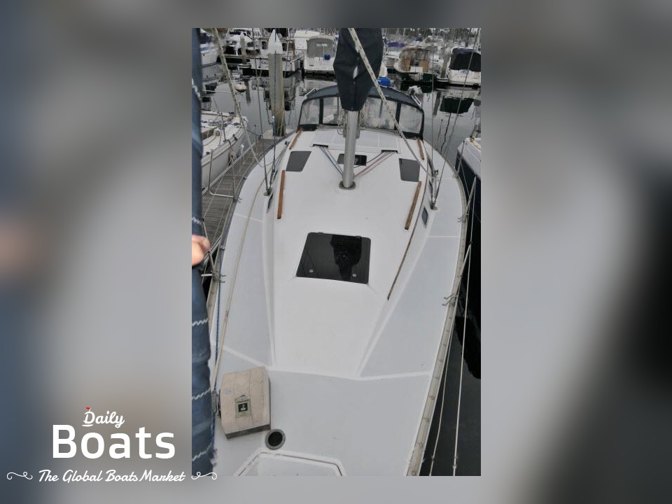 1993 Hunter 35.5 на продажу. Посмотреть цену, фотографии и Купить 1993 ...