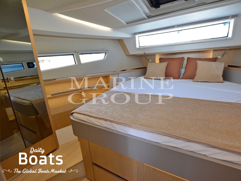 2021 Sealine C335 C 335 Natante for sale. View price, photos and Buy ...