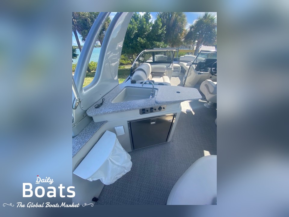 2020 Avalon Luxury Pontoons 27' Excalibur Twin Elite for sale. View ...