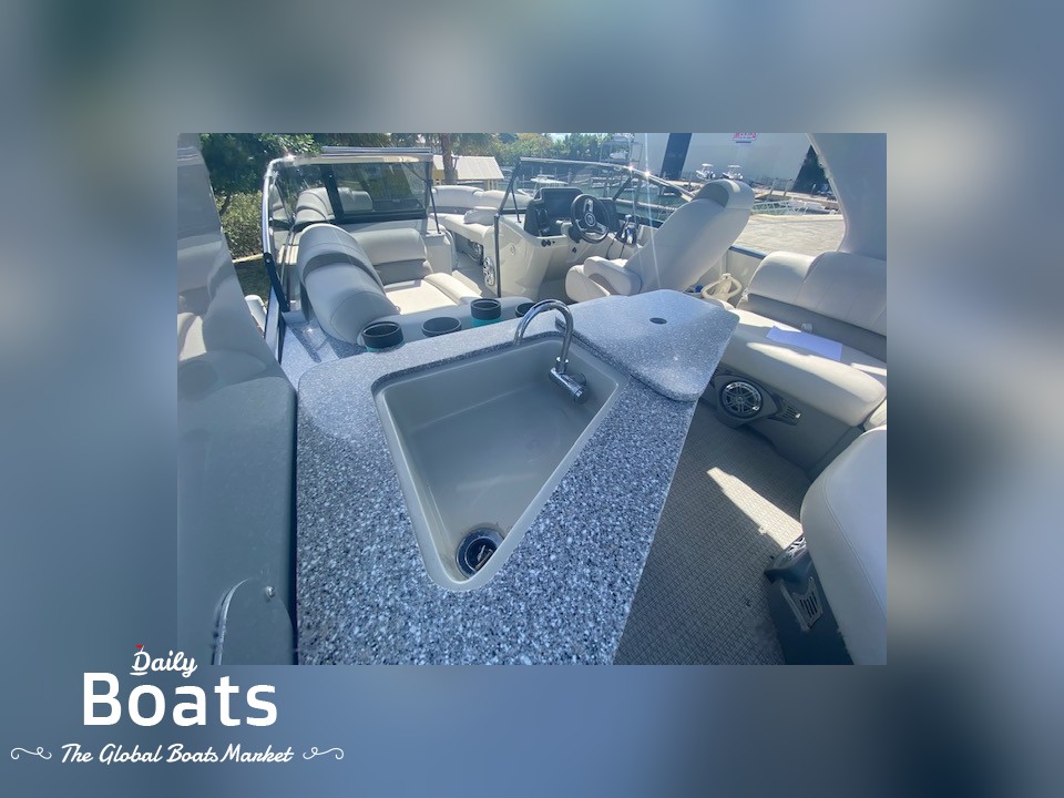 2020 Avalon Luxury Pontoons 27' Excalibur Twin Elite for sale. View ...