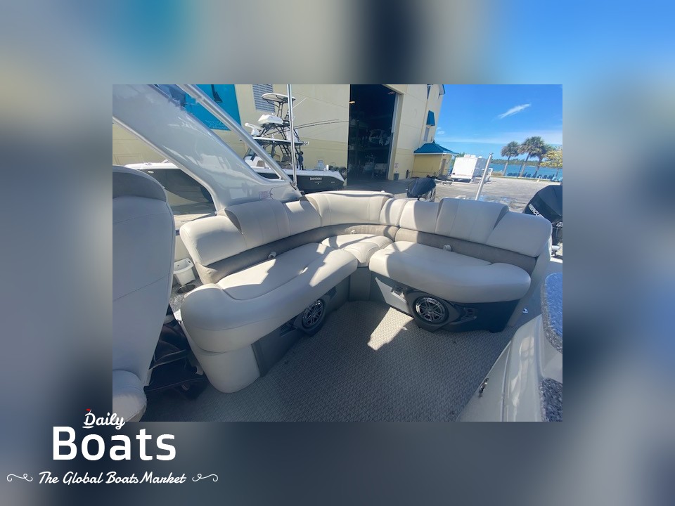 2020 Avalon Luxury Pontoons 27' Excalibur Twin Elite for sale. View ...