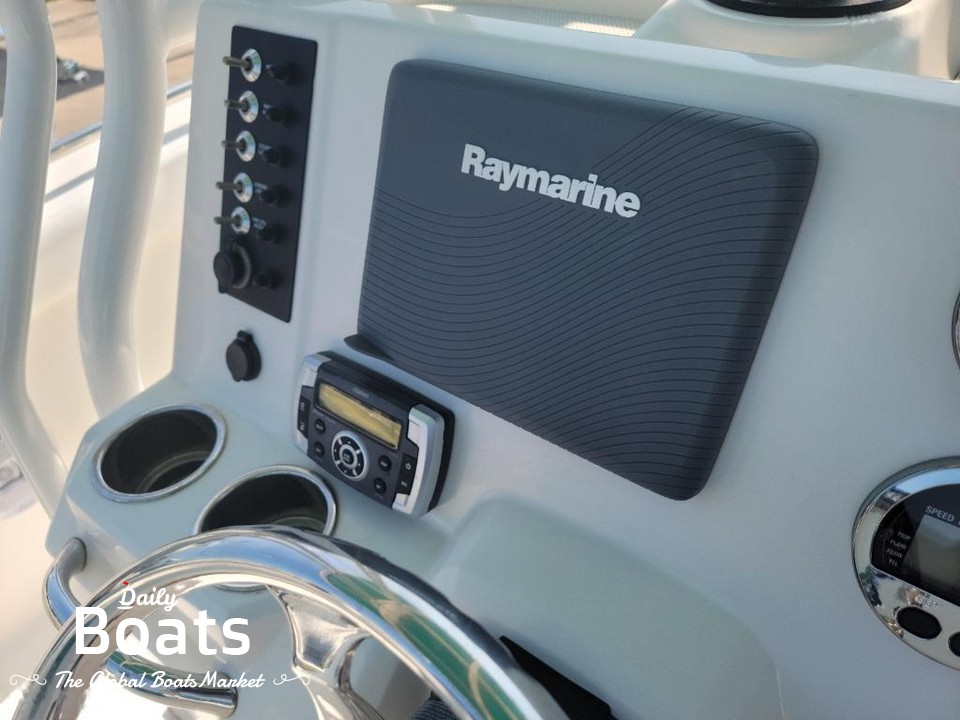 Robalo R222 Center Console for sale. View price, photos and Buy Robalo ...