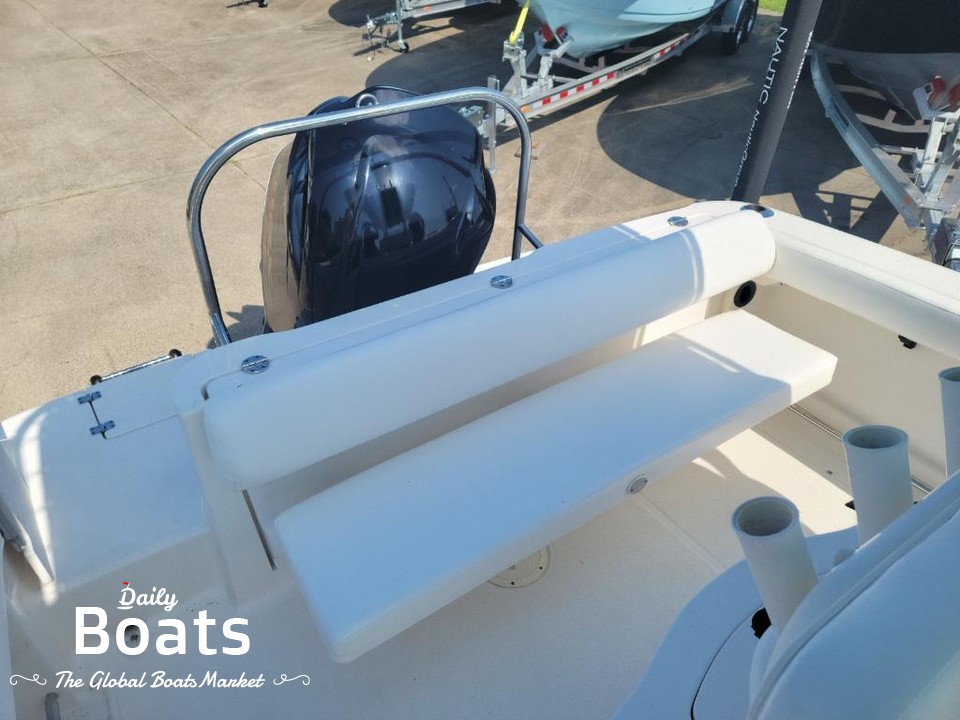 Robalo R222 Center Console for sale. View price, photos and Buy Robalo ...