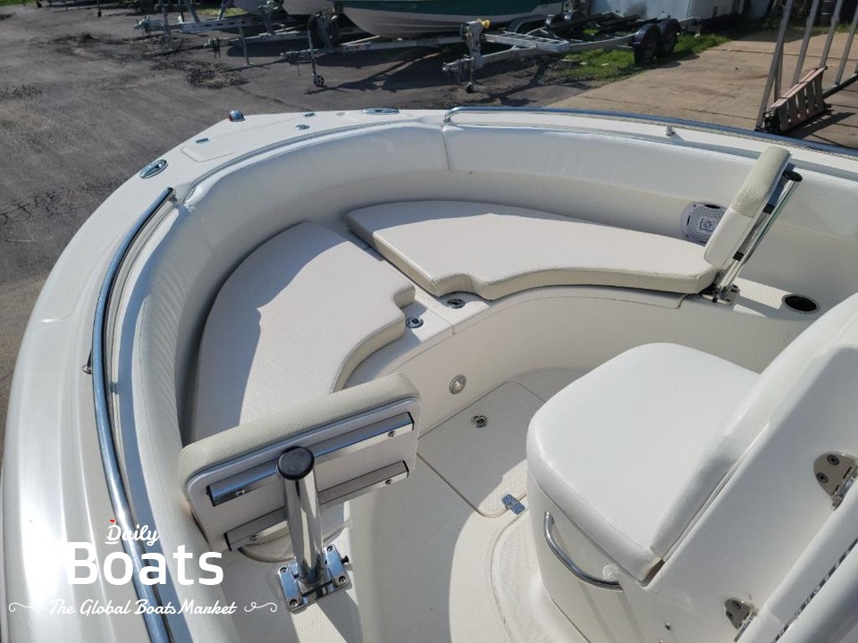Robalo R222 Center Console for sale. View price, photos and Buy Robalo ...