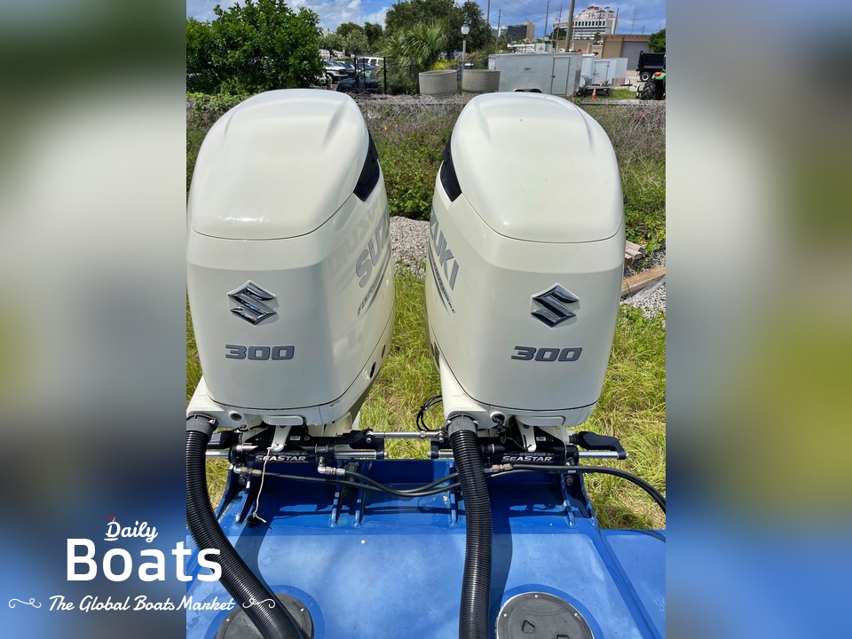 1989 Intrepid 30 Center Console Cuddy for sale. View price, photos and ...