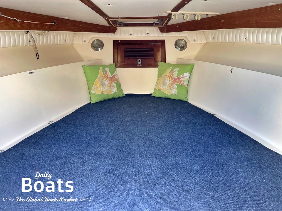 1989 Intrepid 30 Center Console Cuddy for sale. View price, photos and ...