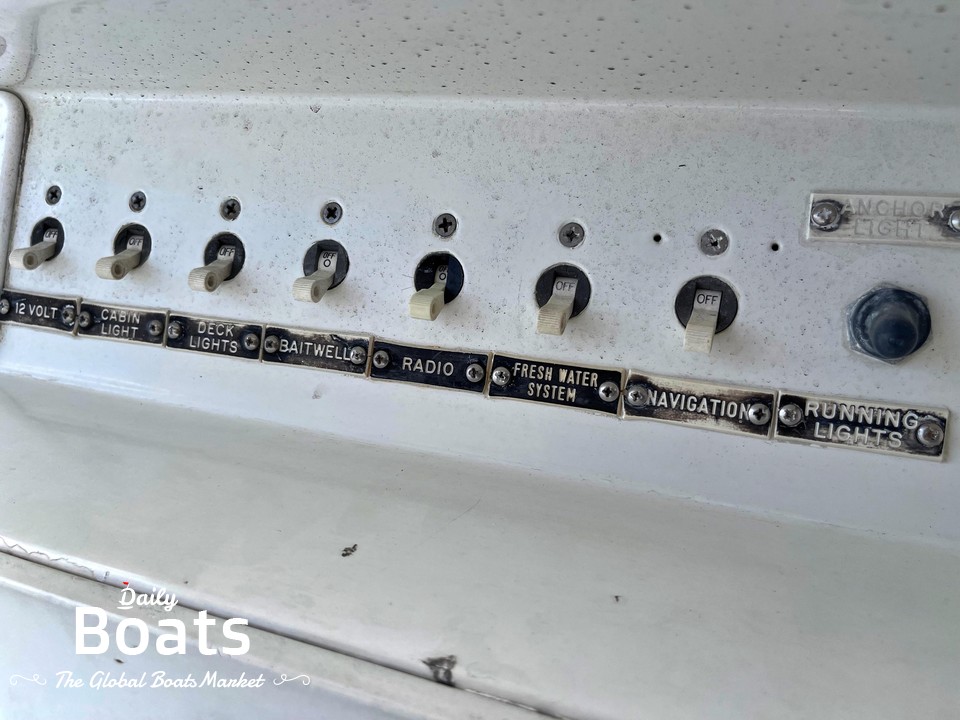 1989 Intrepid 30 Center Console Cuddy for sale. View price, photos and ...