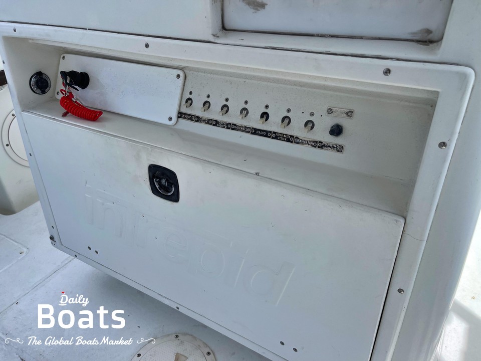 1989 Intrepid 30 Center Console Cuddy for sale. View price, photos and ...