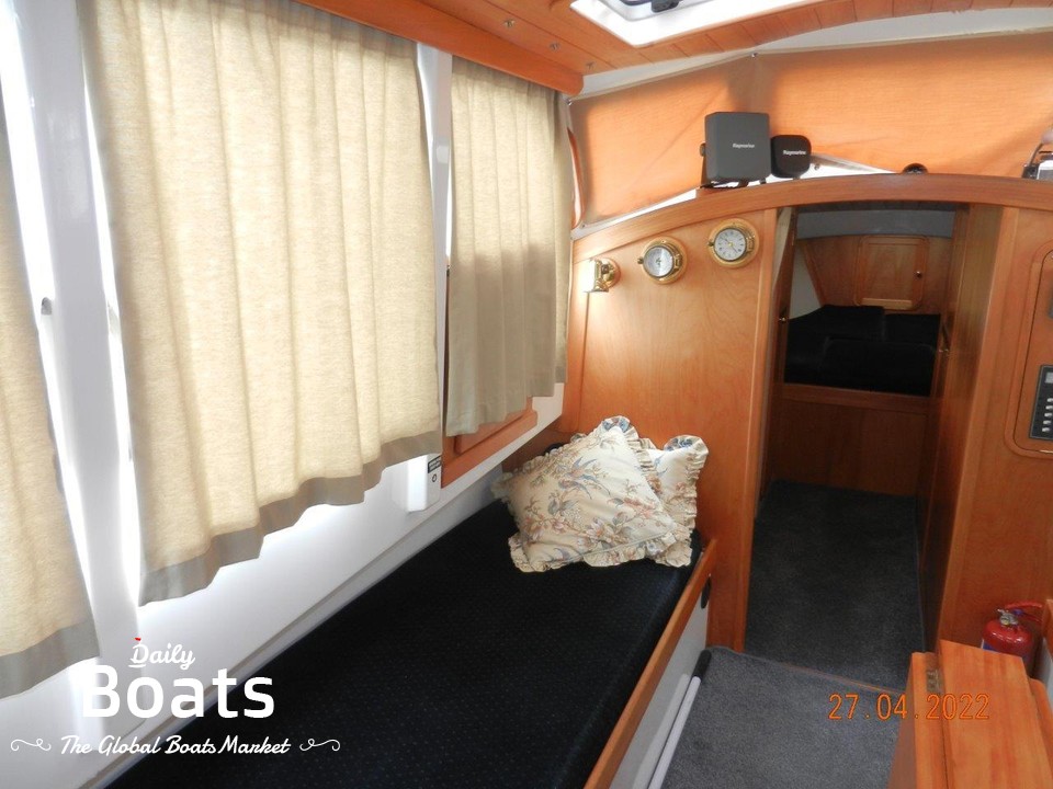 2005 Classic Logan 33 for sale. View price, photos and Buy 2005 Classic ...