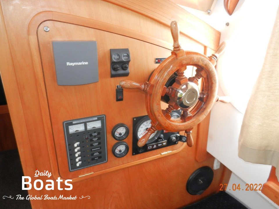 2005 Classic Logan 33 for sale. View price, photos and Buy 2005 Classic ...