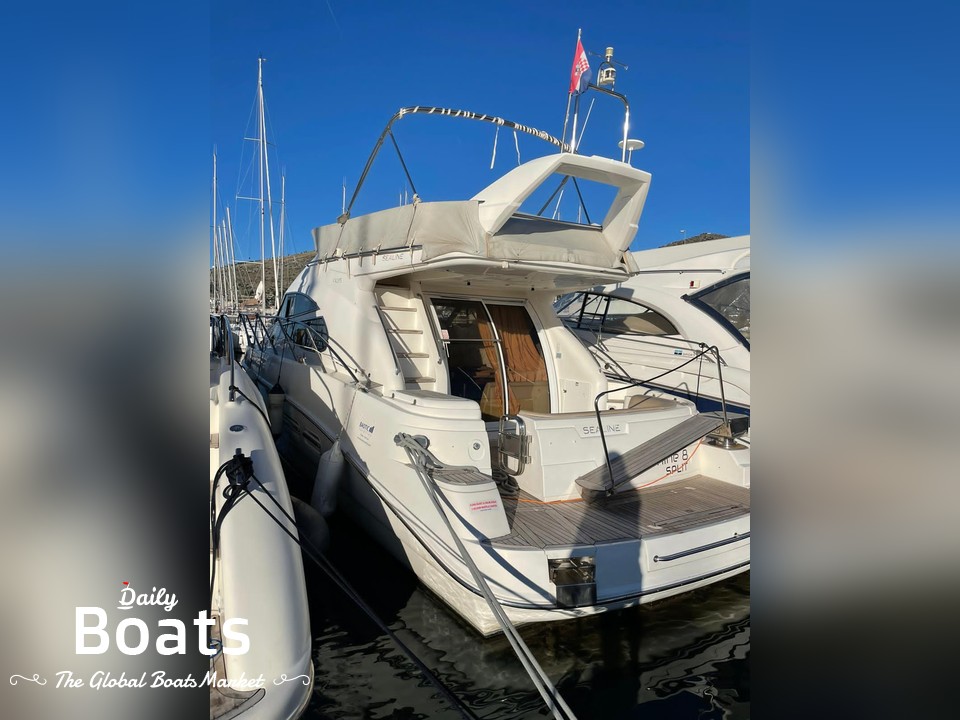 2010 Sealine 42.5 for sale. View price, photos and Buy 2010 Sealine 42. ...