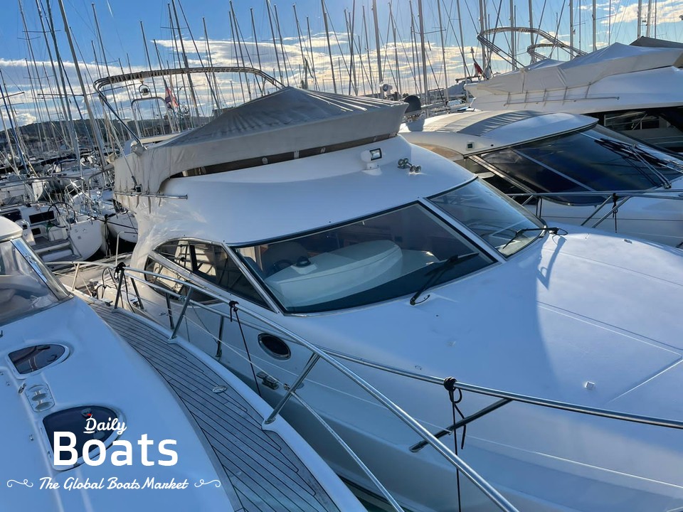 2010 Sealine 42.5 for sale. View price, photos and Buy 2010 Sealine 42. ...