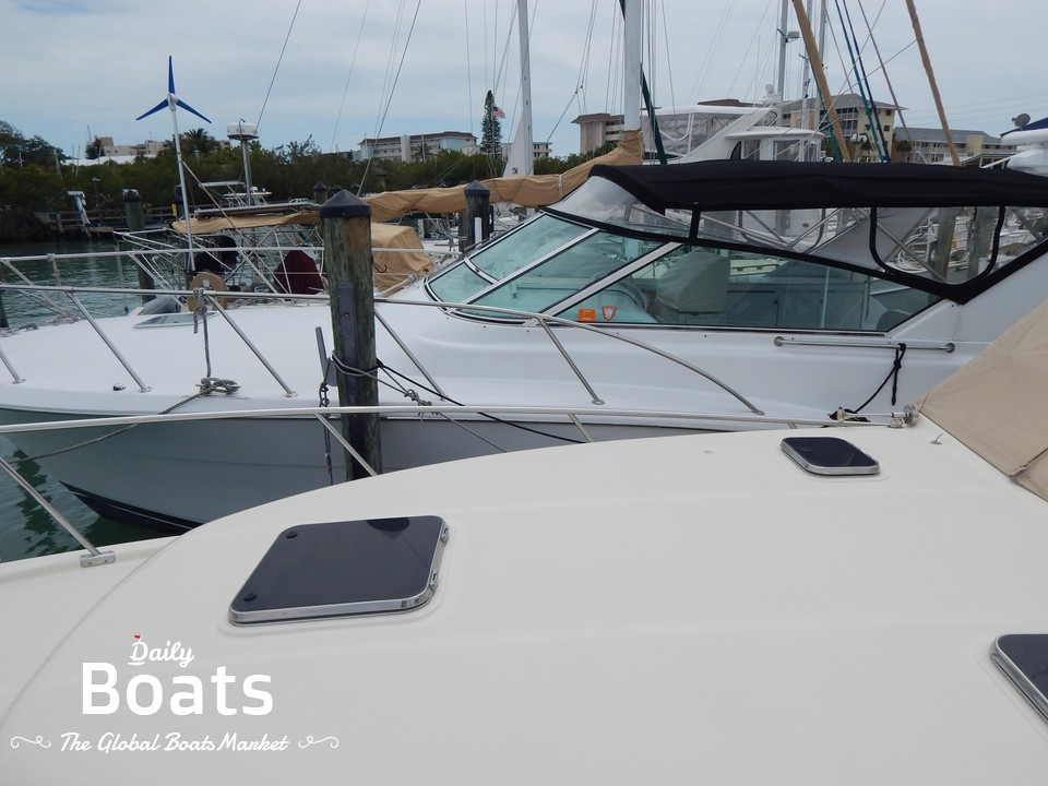 1995 Hatteras 39 Express for sale. View price, photos and Buy 1995 ...