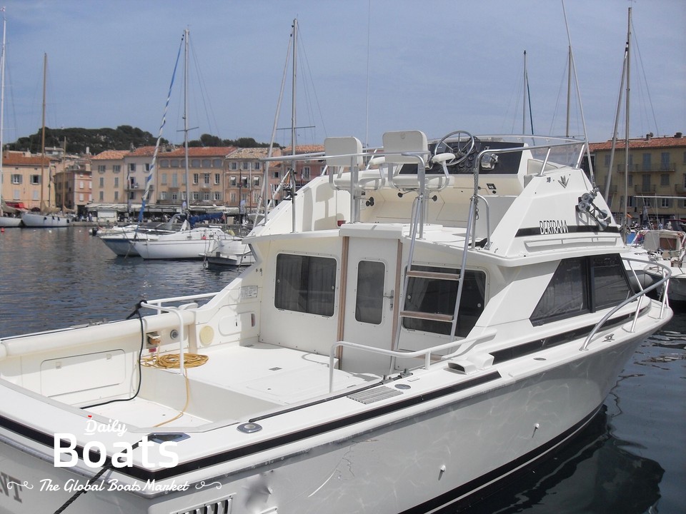 1992 Bertram 28 Flybridge Cruiser for sale. View price, photos and Buy ...