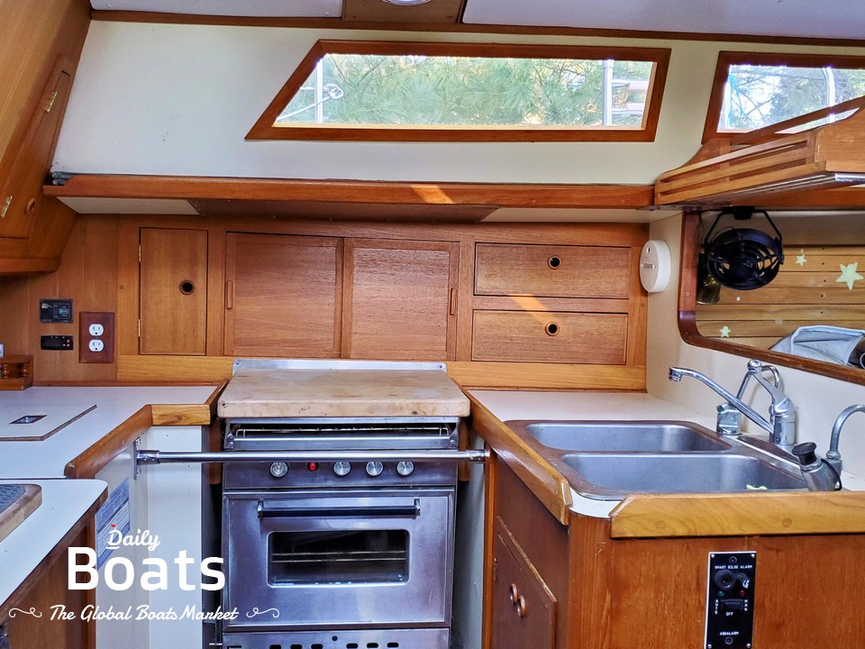 1978 Valiant Esprit 37 for sale. View price, photos and Buy 1978 ...