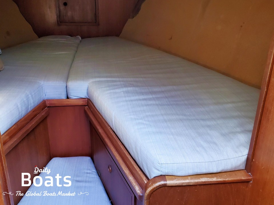 1978 Valiant Esprit 37 for sale. View price, photos and Buy 1978 ...