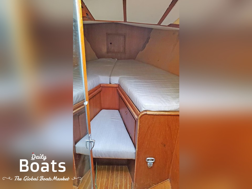 1978 Valiant Esprit 37 for sale. View price, photos and Buy 1978 ...