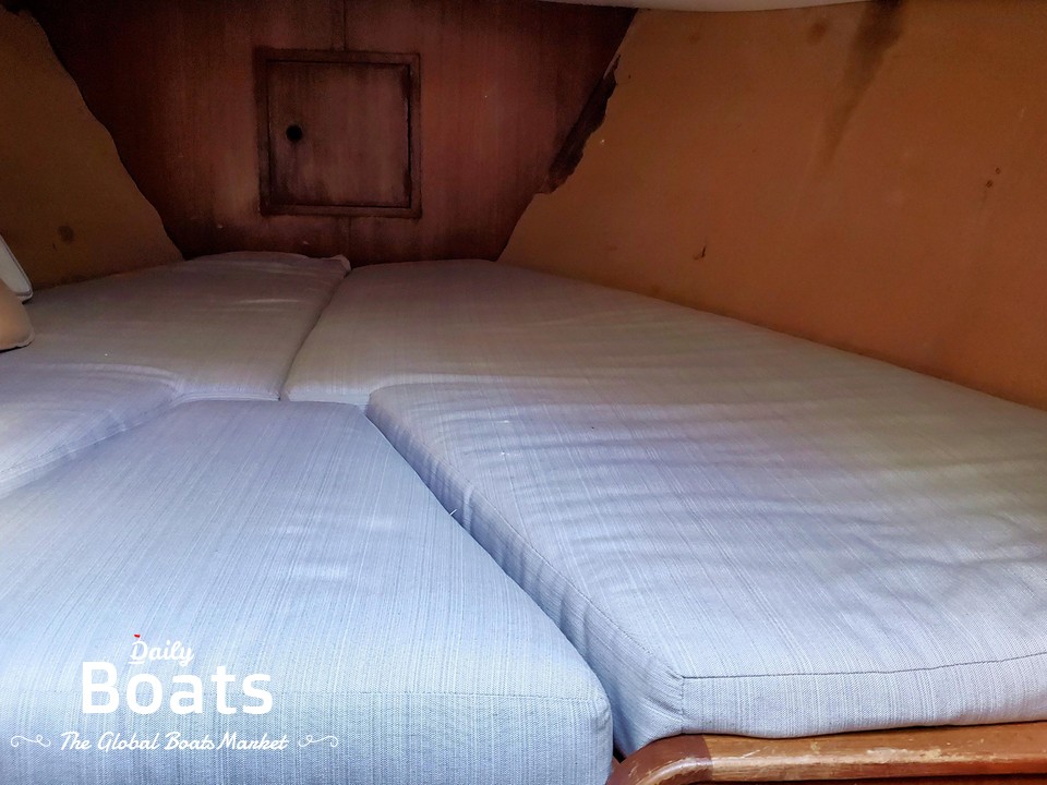 1978 Valiant Esprit 37 for sale. View price, photos and Buy 1978 ...