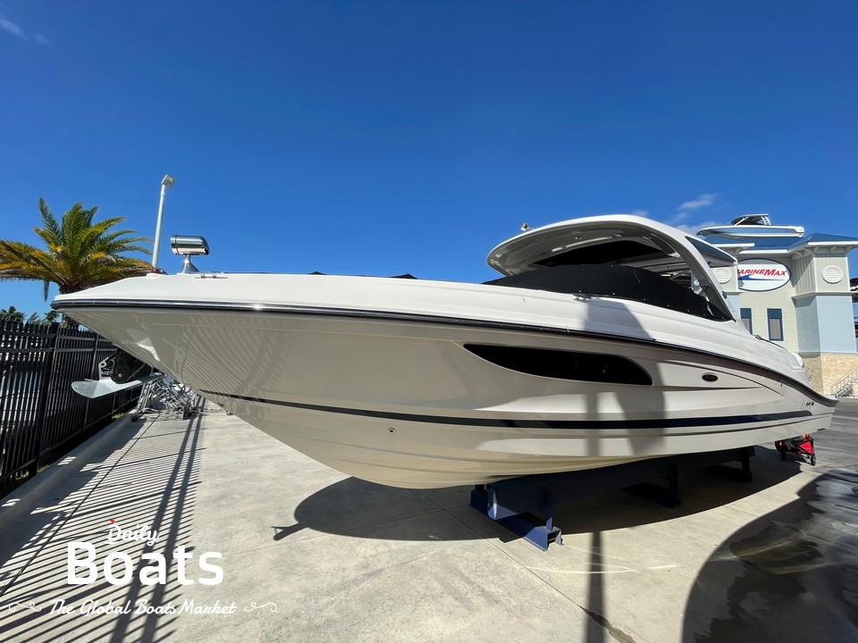 2017 Sea Ray Slx 350 Ob for sale. View price, photos and Buy 2017 Sea ...