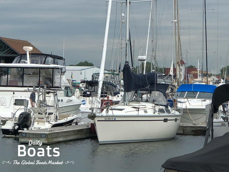 1991 Hunter Legend 37.5 for sale. View price, photos and Buy 1991 ...