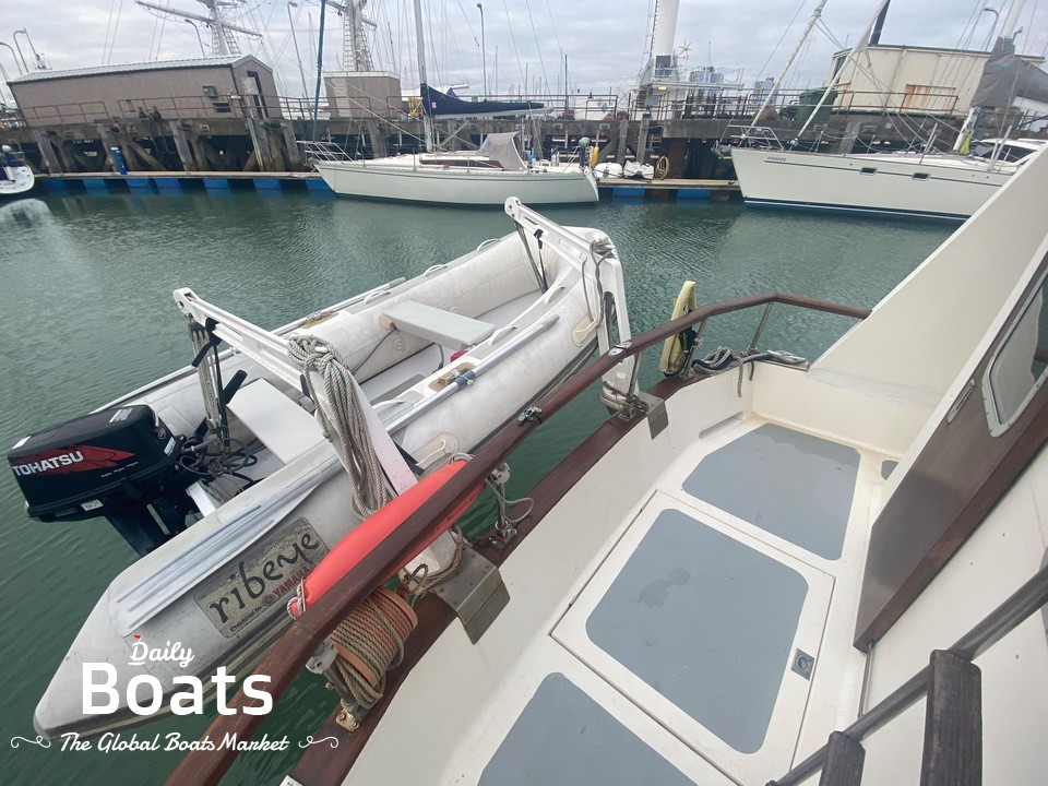 1989 Colvic Trawler 38 for sale. View price, photos and Buy 1989 Colvic ...