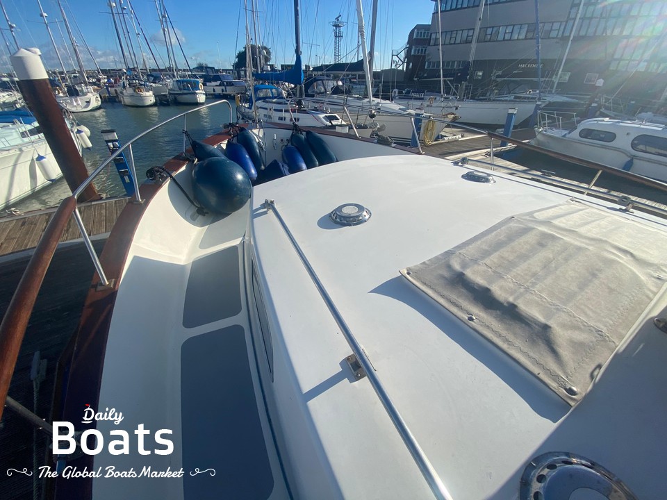 1989 Colvic Trawler 38 for sale. View price, photos and Buy 1989 Colvic ...