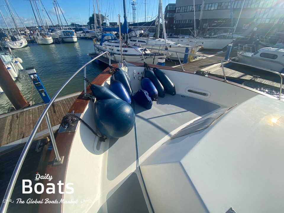 1989 Colvic Trawler 38 for sale. View price, photos and Buy 1989 Colvic ...