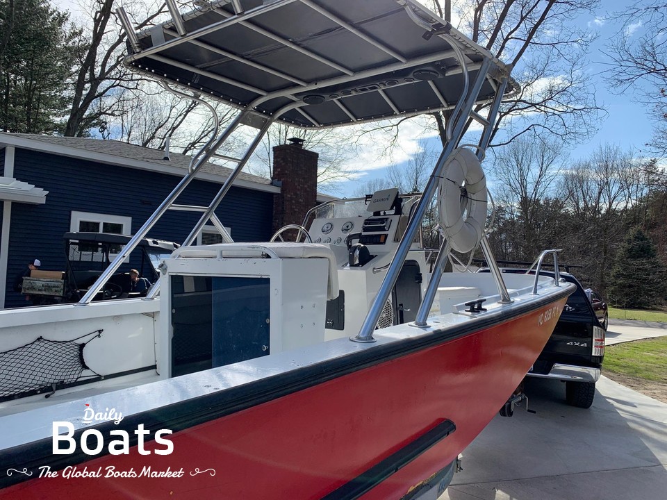 1986 Boston Whaler Guardian 22 for sale. View price, photos and Buy ...