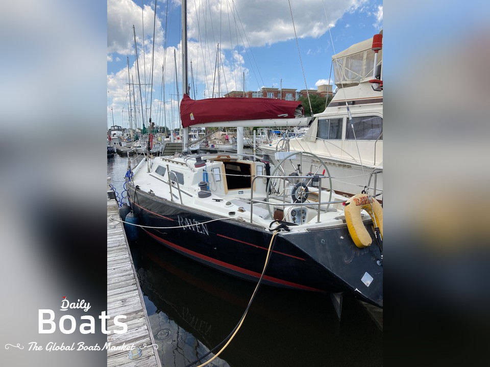 Pearson 37 for sale - Daily Boats