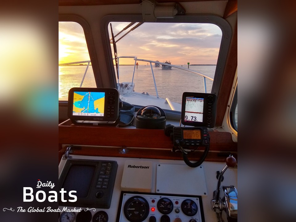 1995 Nauset 28 Hardtop Cruiser for sale. View price, photos and Buy ...