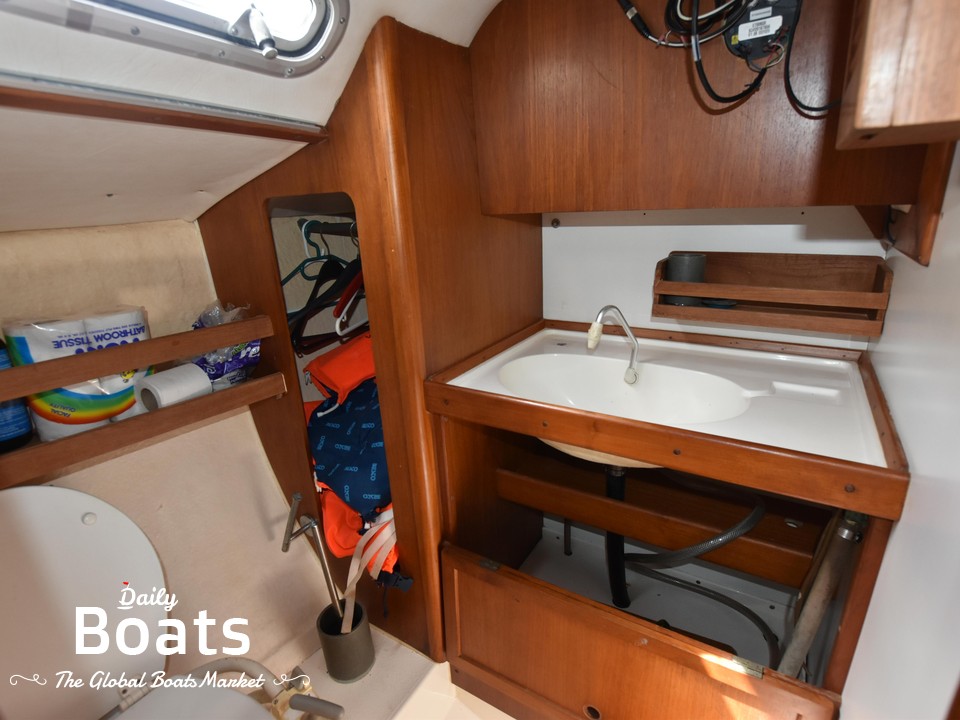 1989 Granada 32 for sale. View price, photos and Buy 1989 Granada 32 ...