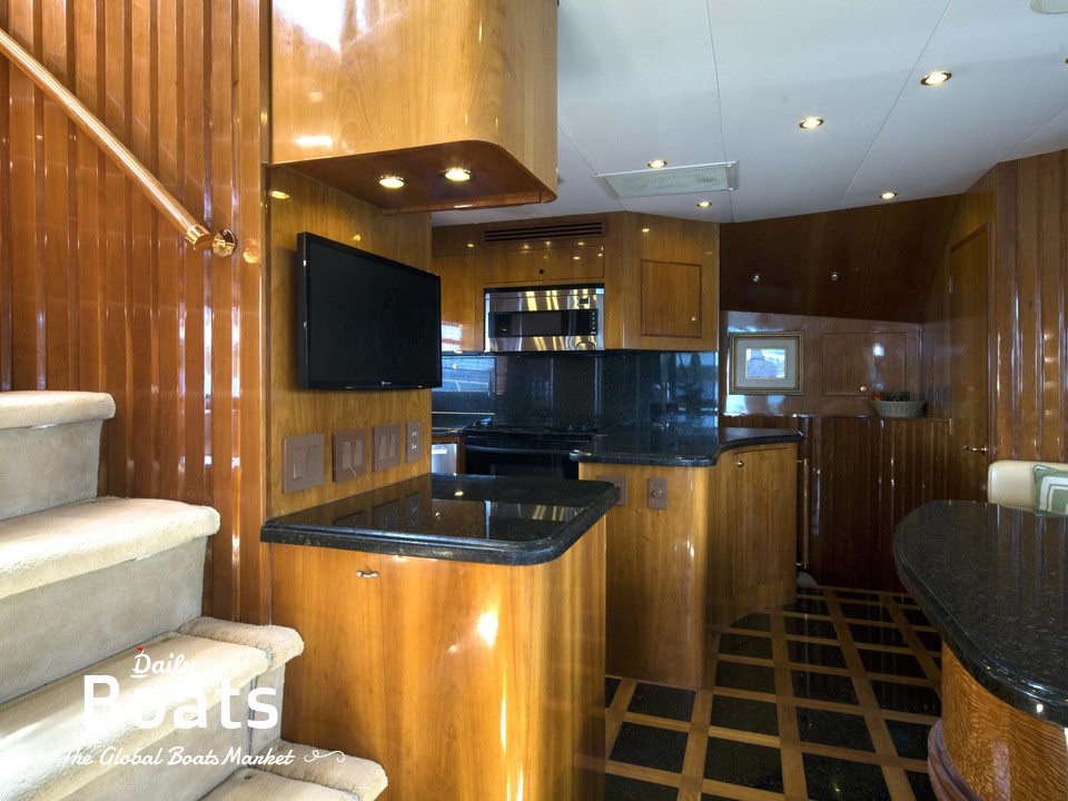 2003 Hatteras 86 Convertible for sale. View price, photos and Buy 2003 ...