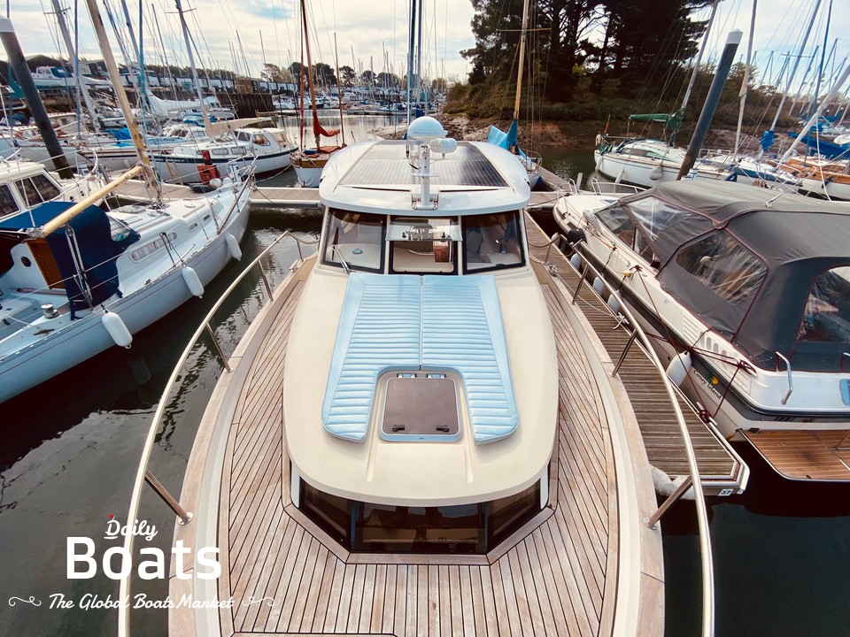 2014 Greenline 33 for sale. View price, photos and Buy 2014 Greenline ...