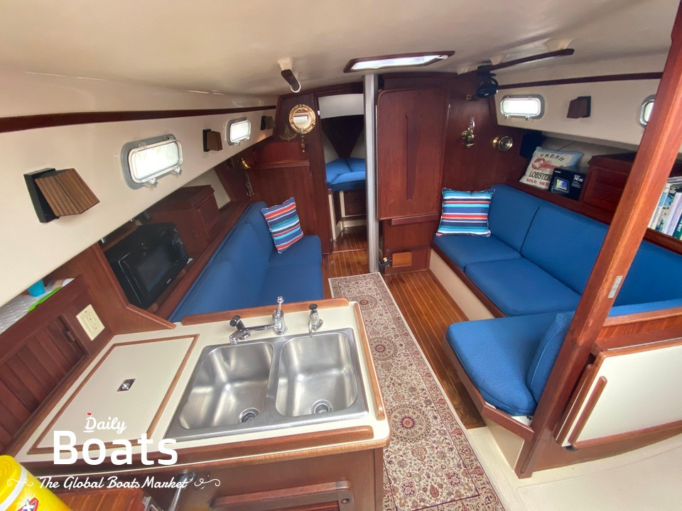 1984 Island Packet 31 for sale. View price, photos and Buy 1984 Island ...