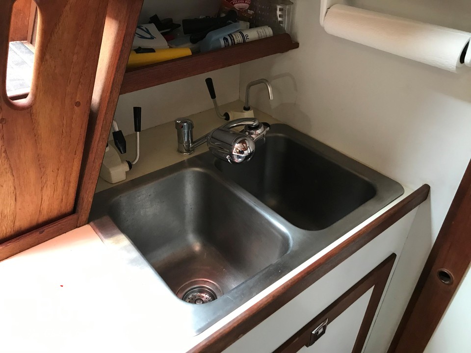 1985 Freedom 39 Ketch for sale. View price, photos and Buy 1985 Freedom ...