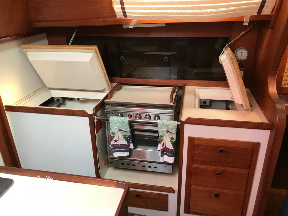 1985 Freedom 39 Ketch for sale. View price, photos and Buy 1985 Freedom ...