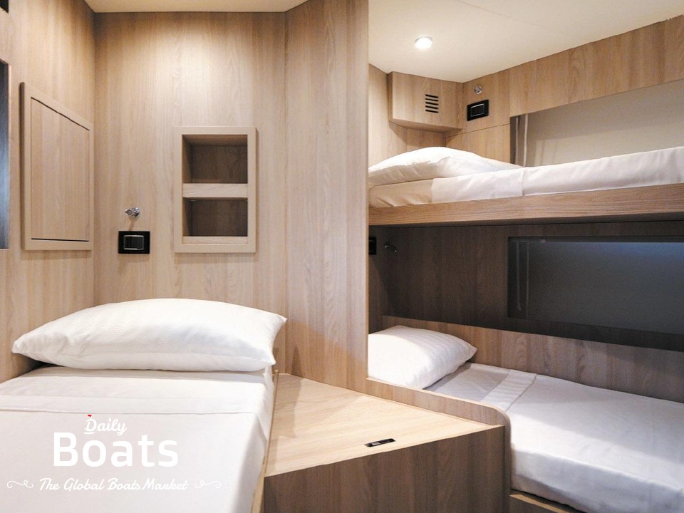 2021 Azimut 78 til salgs. Se pris, bilder og Kjøpe 2021 Azimut 78 #319173