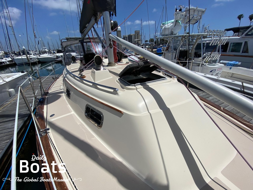 1998 Island Packet 320 for sale. View price, photos and Buy 1998 Island ...