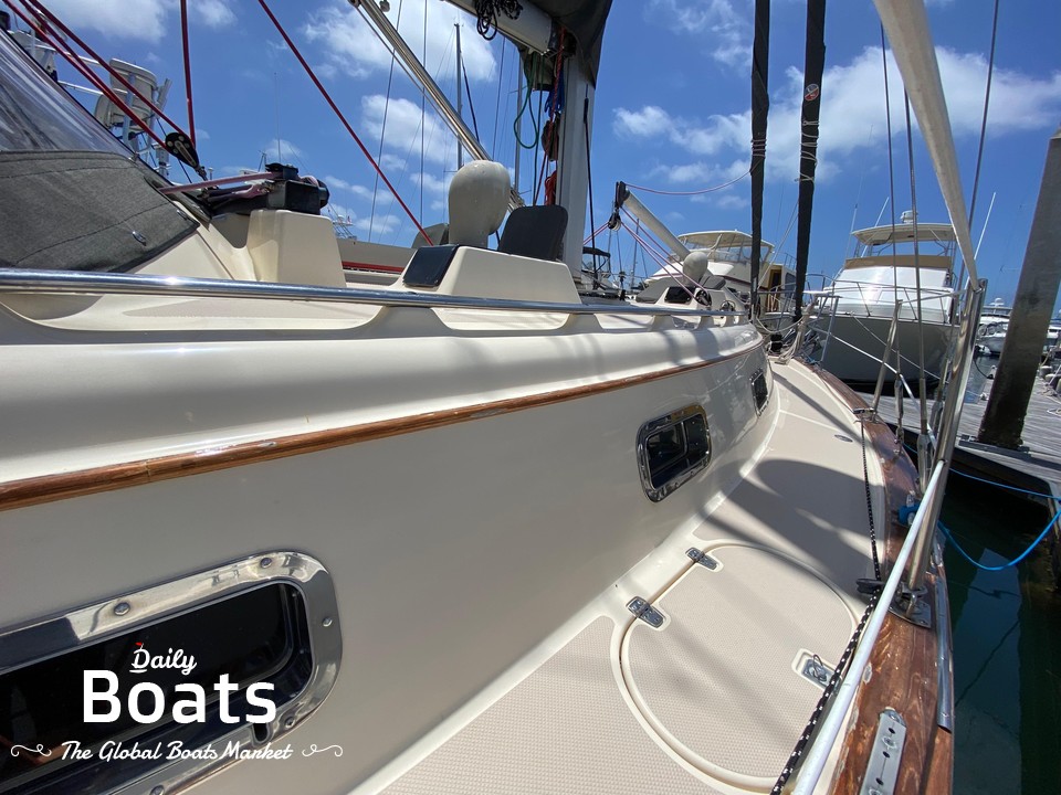 1998 Island Packet 320 for sale. View price, photos and Buy 1998 Island ...